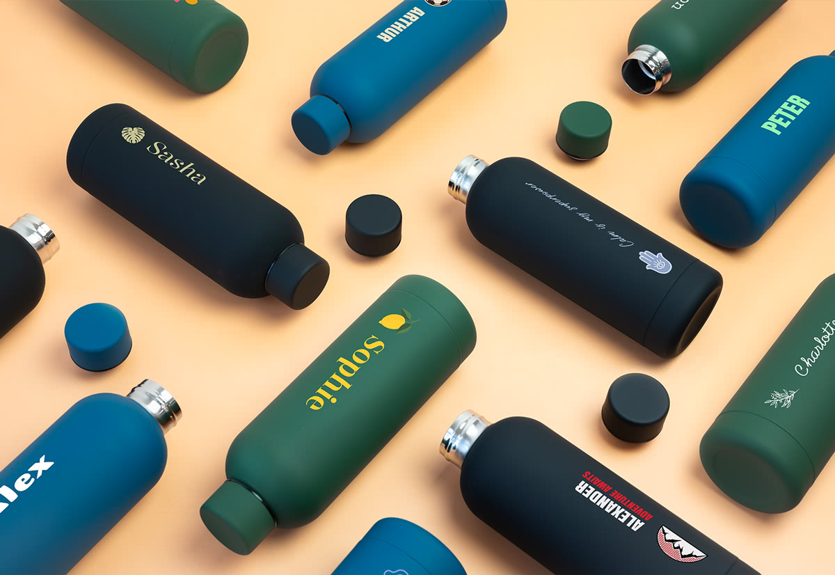 Je gepersonaliseerde waterflessen met een satijnen touch maken